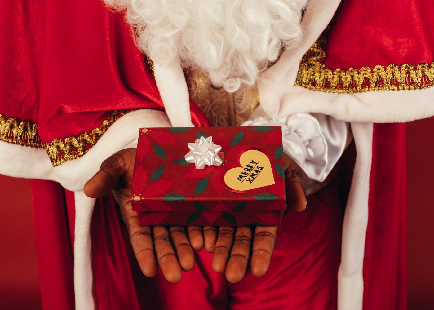 11 fun family Christmas traditions with kids | HoneyKids Asia