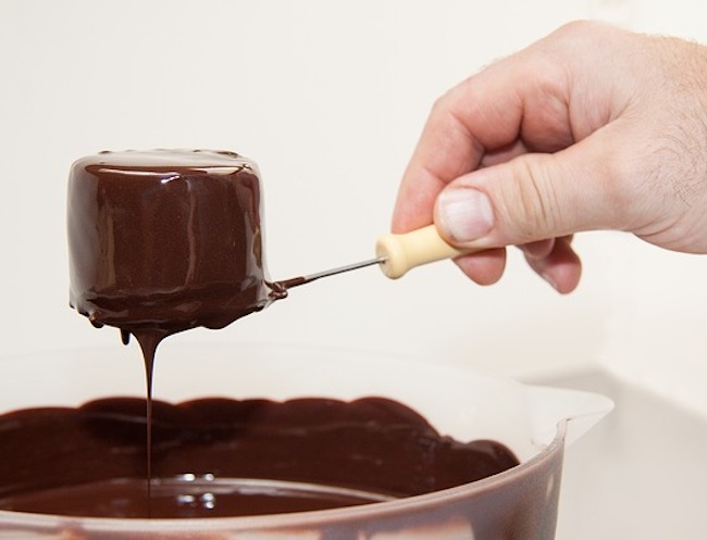 Chocolatey Oozing Experience workshop | HoneyKids Asia