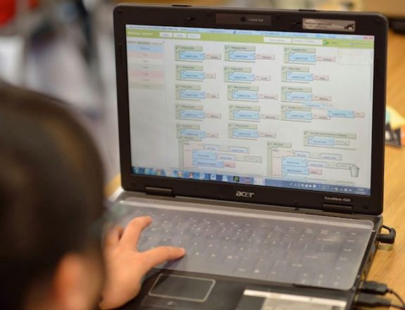 Coding For Girls | First Code Academy | HoneyKids Asia