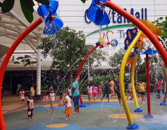 24 free water playgrounds in Singapore for kids