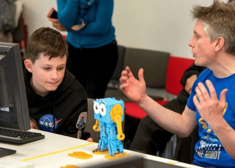 Cool robot toys that teach kids about coding | HoneyKids Asia