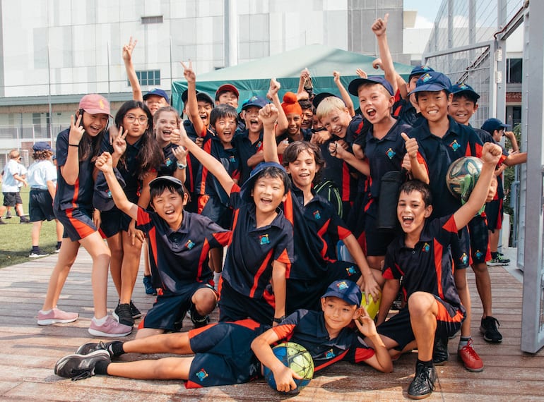 International school XCL World Academy )| HoneyKids Asia