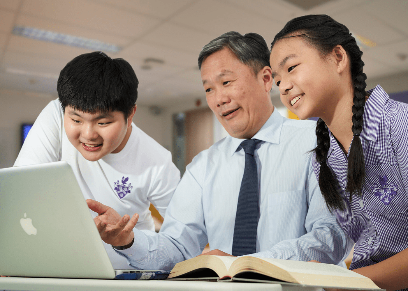 Technology & digital learning at schools in Singapore | HoneyKids Asia