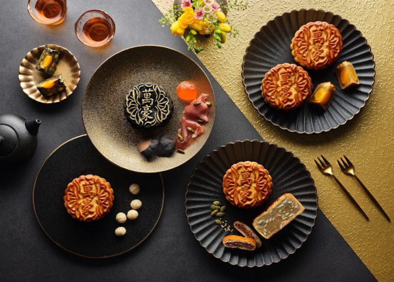 Must-try mooncakes in Singapore for Mid-Autumn festival | HoneyKids Asia
