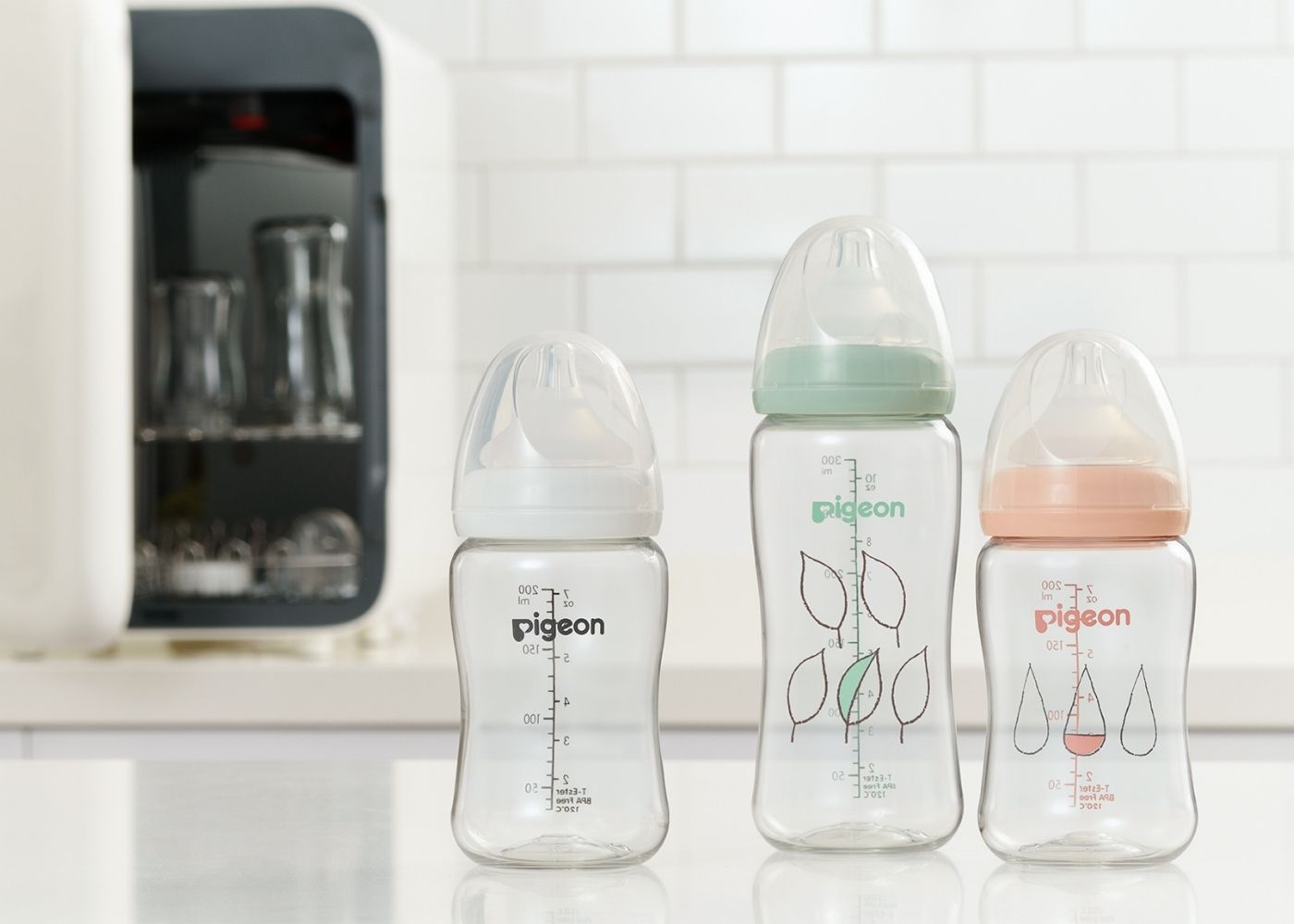 Bottle-feeding tips for busy working moms | HoneyKids Asia