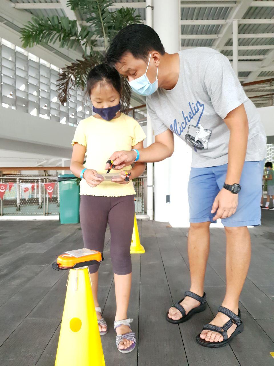 Parent & Child Orienteering (Navigation) Session | HoneyKids Asia