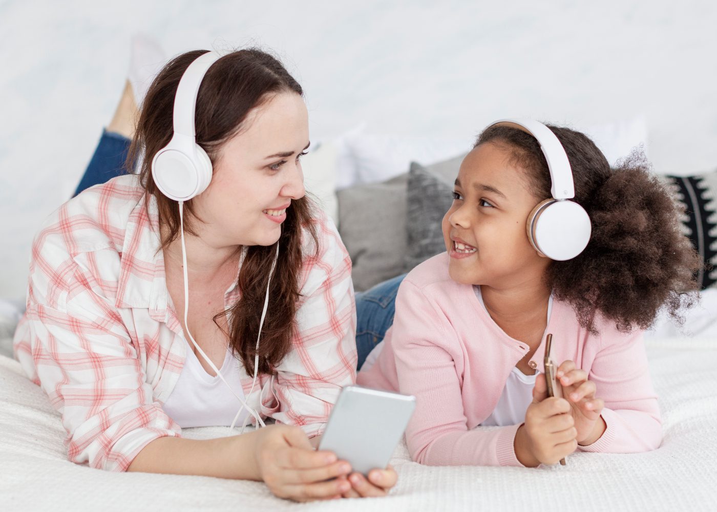 27 favourite podcasts for parents to listen to | HoneyKids Asia