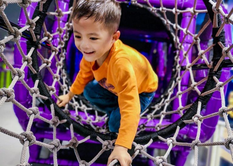 60+ Best Indoor Playgrounds in Singapore For Kids (with prices!)