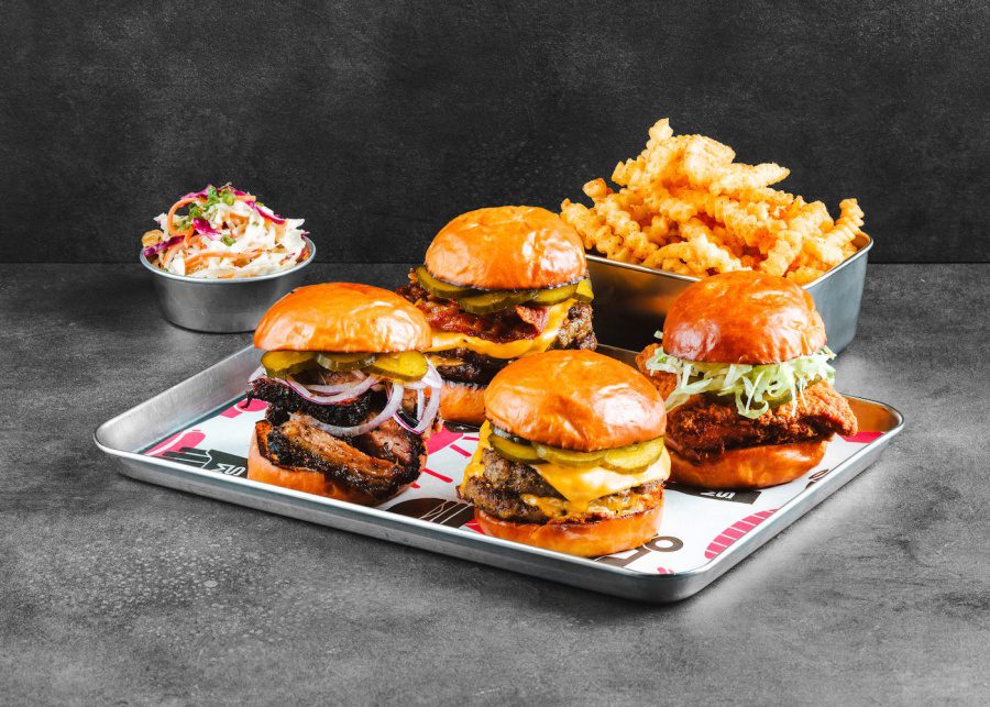 Ultimate Christmas Giveaway 2023: $2,496 in prizes!