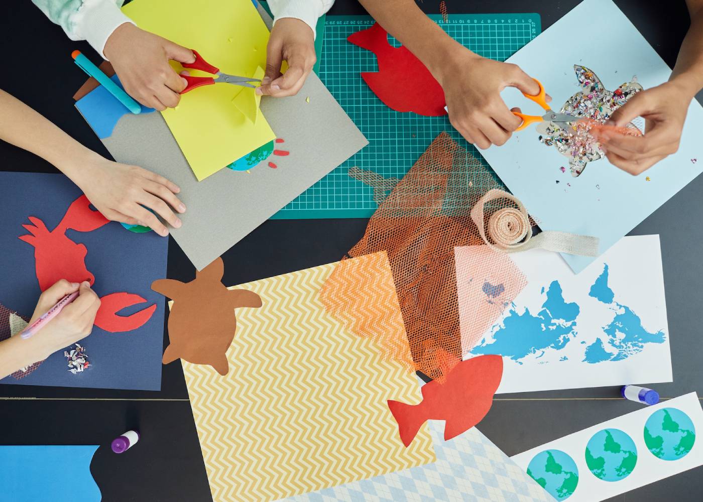 ChatGPT: 10 fun ways to use AI with kids | HoneyKids Asia