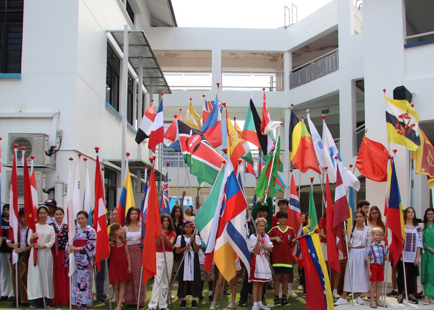 OWIS wins three awards in Singapore Education Awards | HoneyKids Asia