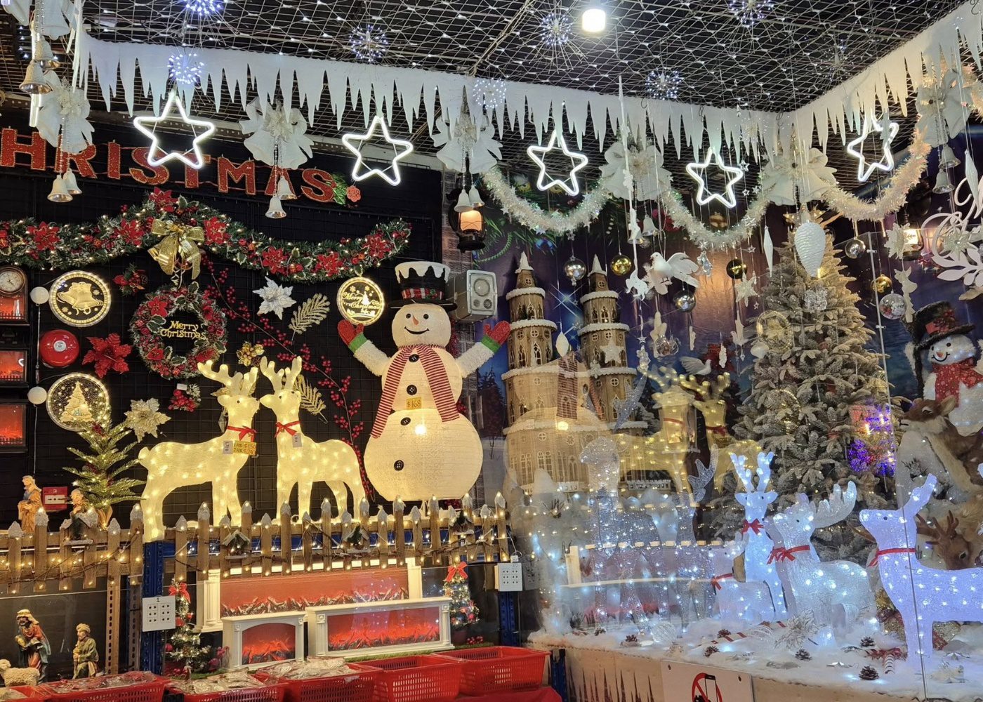23 places to buy Christmas decorations & ornaments in Singapore